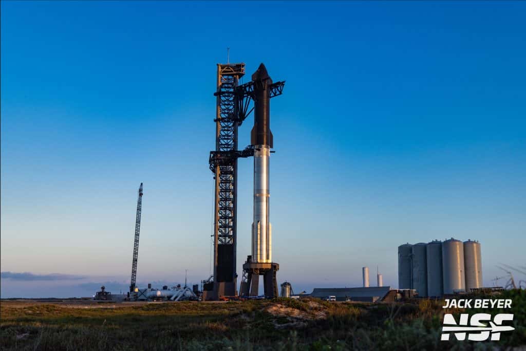NASA Upgrades Mobile Launcher 1 For Artemis II And Is Building Mobile ...